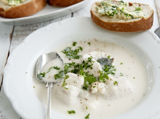 Zarzuela met heek | Visrecepten.nl